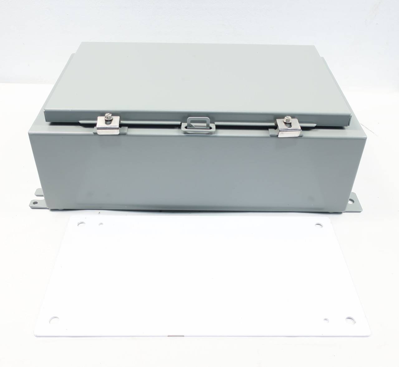 Saginaw SCE-20H1206LP Steel Enclosure 20x12x6in