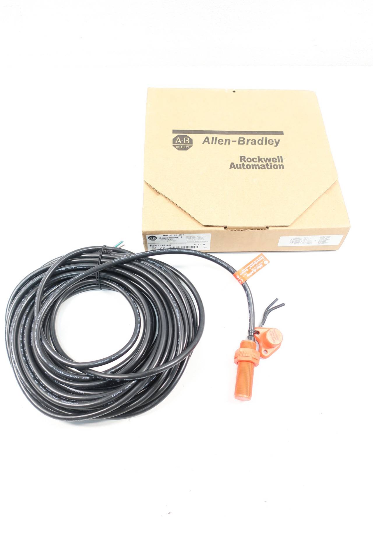 Allen Bradley 440N-Z21S16B Sensaguard Non-contact Switch 24v-dc