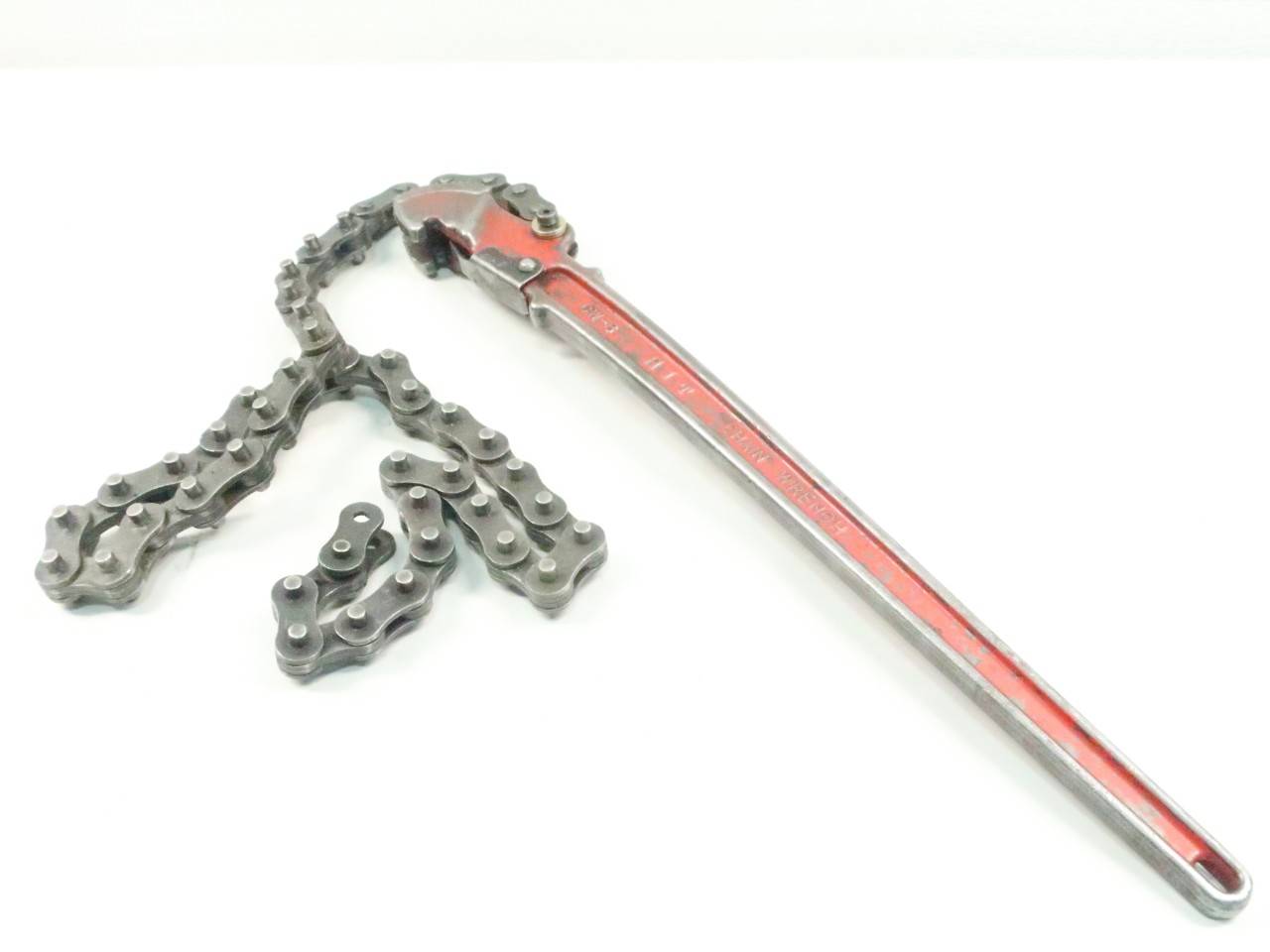 Hit CW-8 Chain Pipe Wrench 19in Dia
