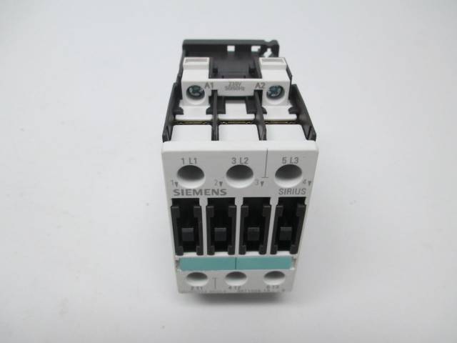 SIEMENS 3RT1026-1A..0 SIRIUS 230V-AC 35A AMP 20HP CONTACTOR D262301