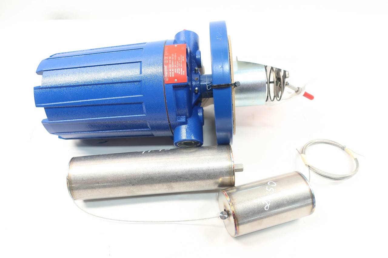 Magnetrol XA10-1G3B-CNB Displacement Level Switch 120v-ac