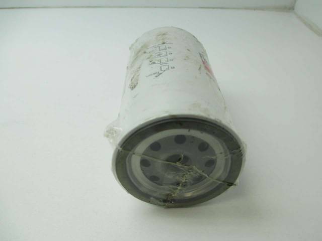 LOT 4 FLEETGUARD ASSORTED FF214 FF215 FUEL FILTER D395836