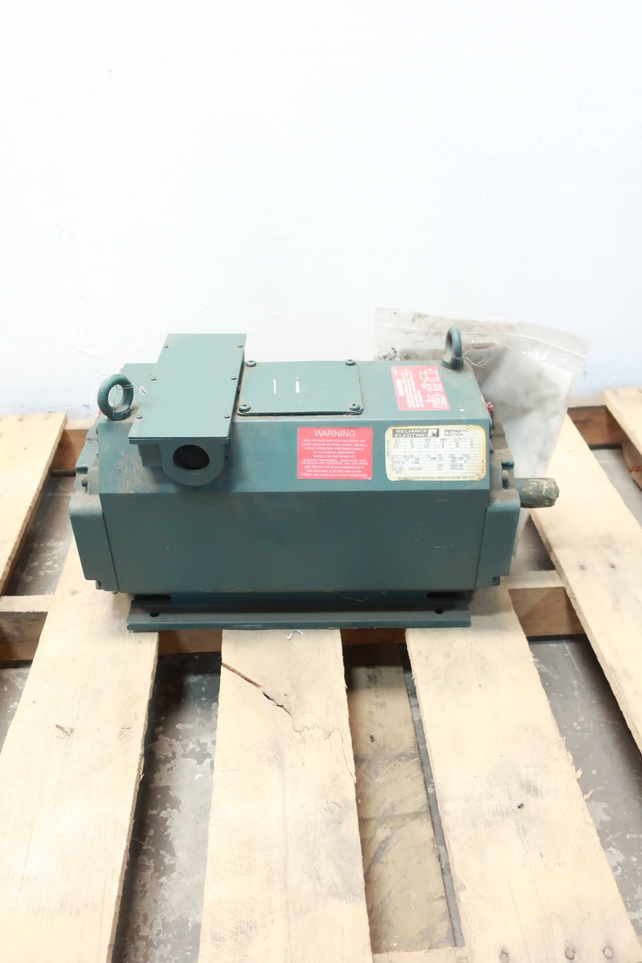 Reliance P18L0213B Ac Motor L1852 3ph 30hp 1745rpm 460v-ac