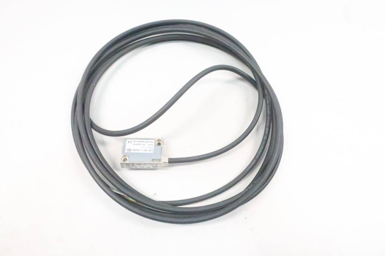 Siko LE100/1-0006 5-M-E1-3.0-O Magnetic Sensor 5v-dc