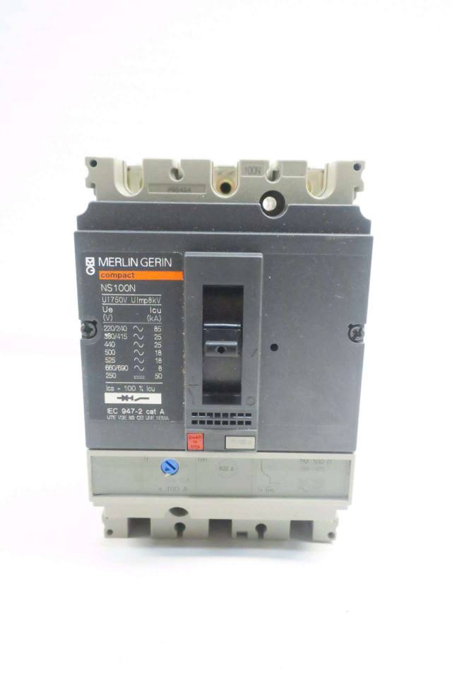 MERLIN GERIN NS100N COMPACT 3P 100A AMP 690V-AC CIRCUIT BREAKER D550165