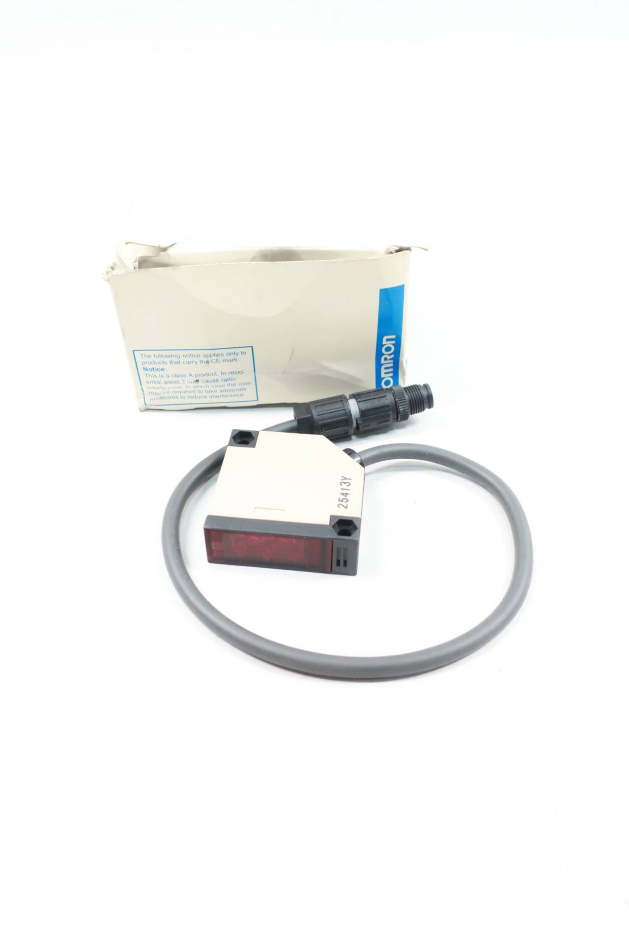 Omron E3JK-R4M2-US Photoelectric Sensor 24-240v-ac