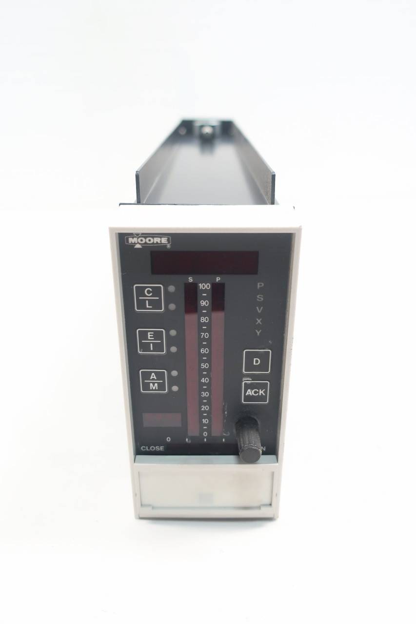 Moore 3900023463 Temperature Controller 120v-ac