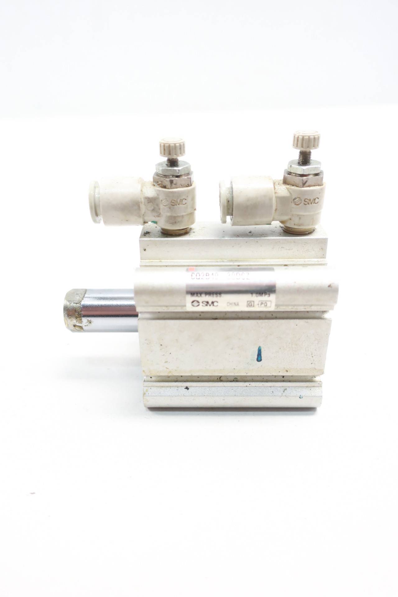 Smc CQ2B40-30DCZ Double Acting Pneumatic Cylinder 40mm 30mm 1mpa