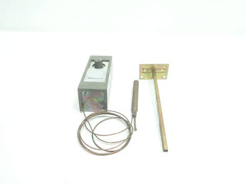 UE UNITED ELECTRIC B100 13546 15-140F 480V-AC TEMPERATURE CONTROLLER