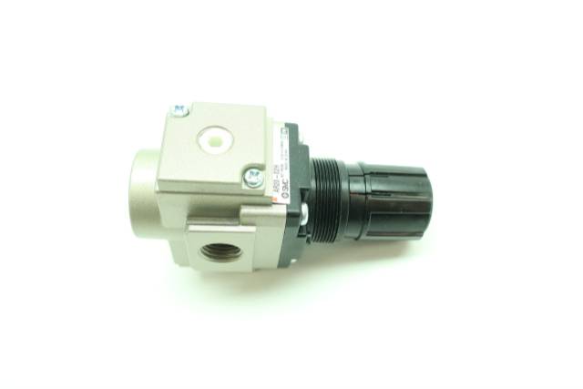 SMC AR20-02H PNEUMATIC REGULATOR 1/4IN NPT D611045
